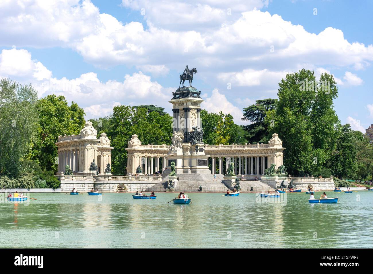 Monument to King Alfonso XII on Great Pond of El Retiro, Parque del ...