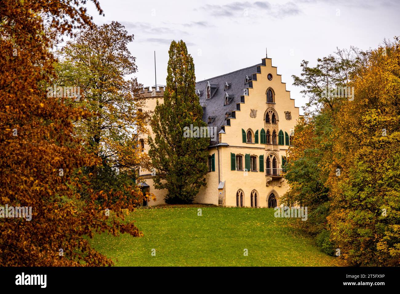 Short autumn hike through Rosenau Castle Park with the beautiful ...