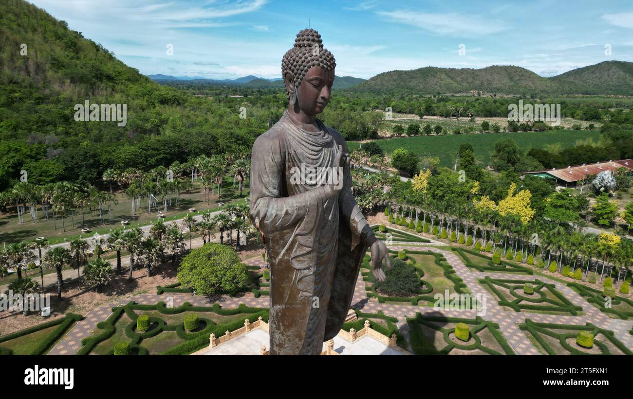 Wat Thipsukontharam temple houses the Buddha Maha Metta Prachathai ...