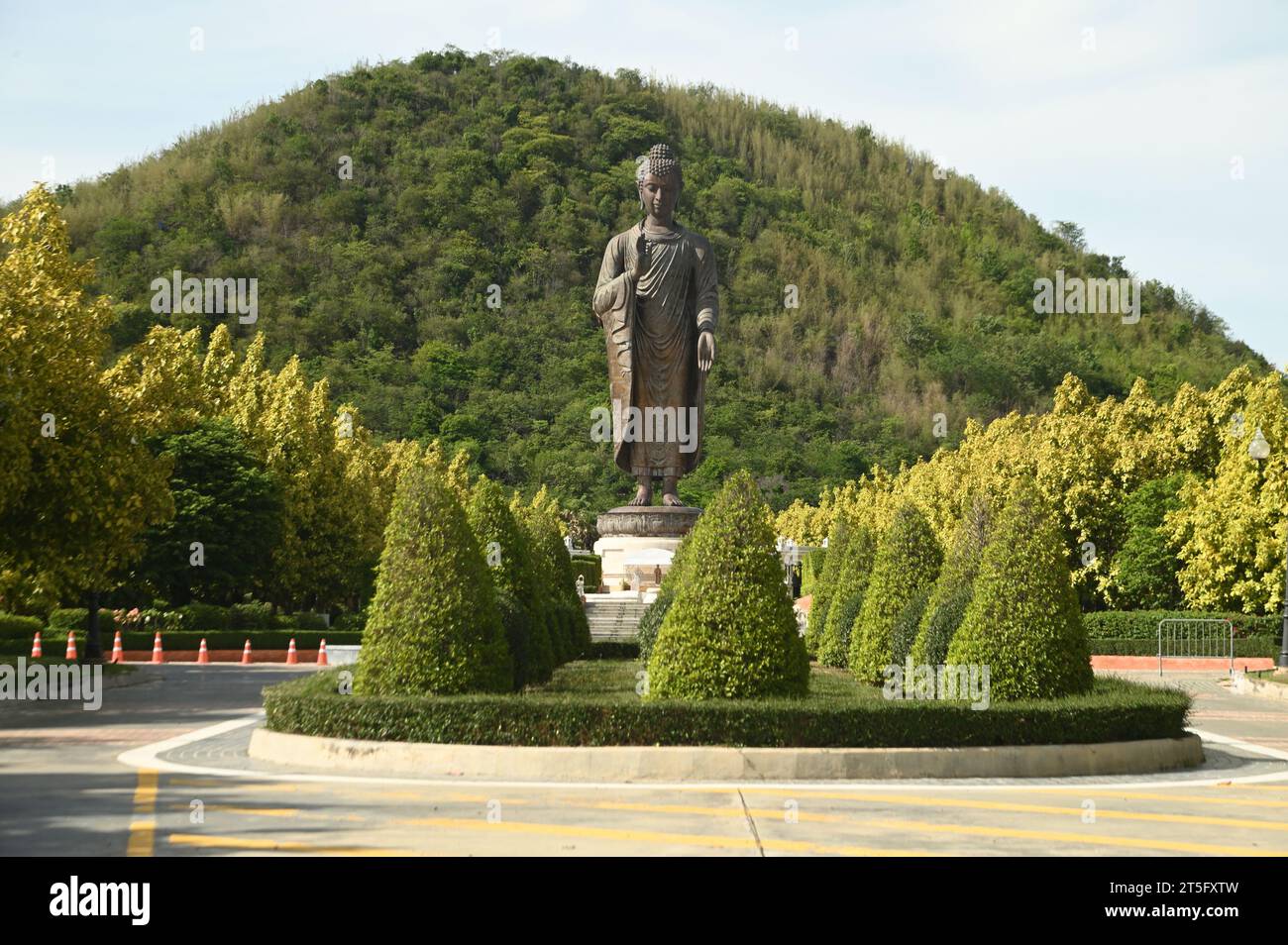 Thipsukontharam temple houses the Buddha Maha Metta Prachathai ...