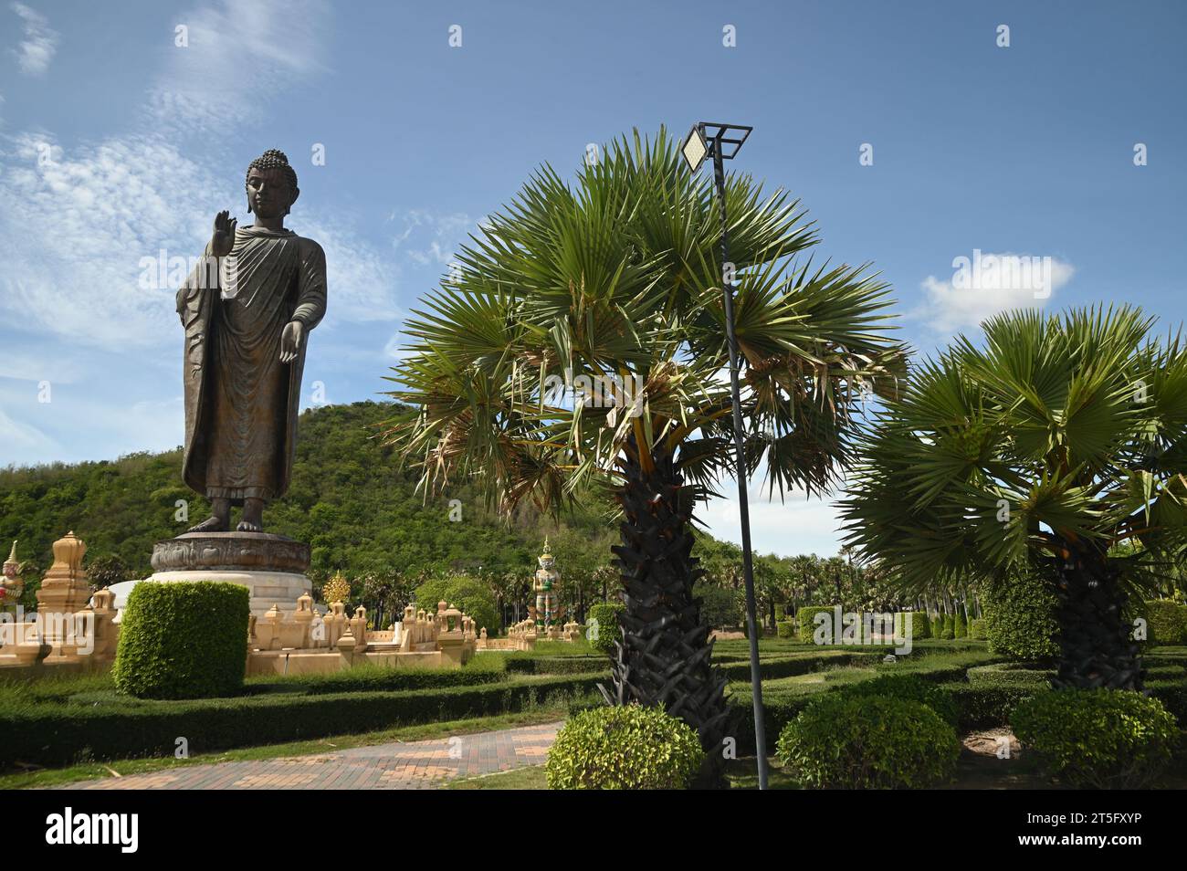 Thipsukontharam temple houses the Buddha Maha Metta Prachathai ...