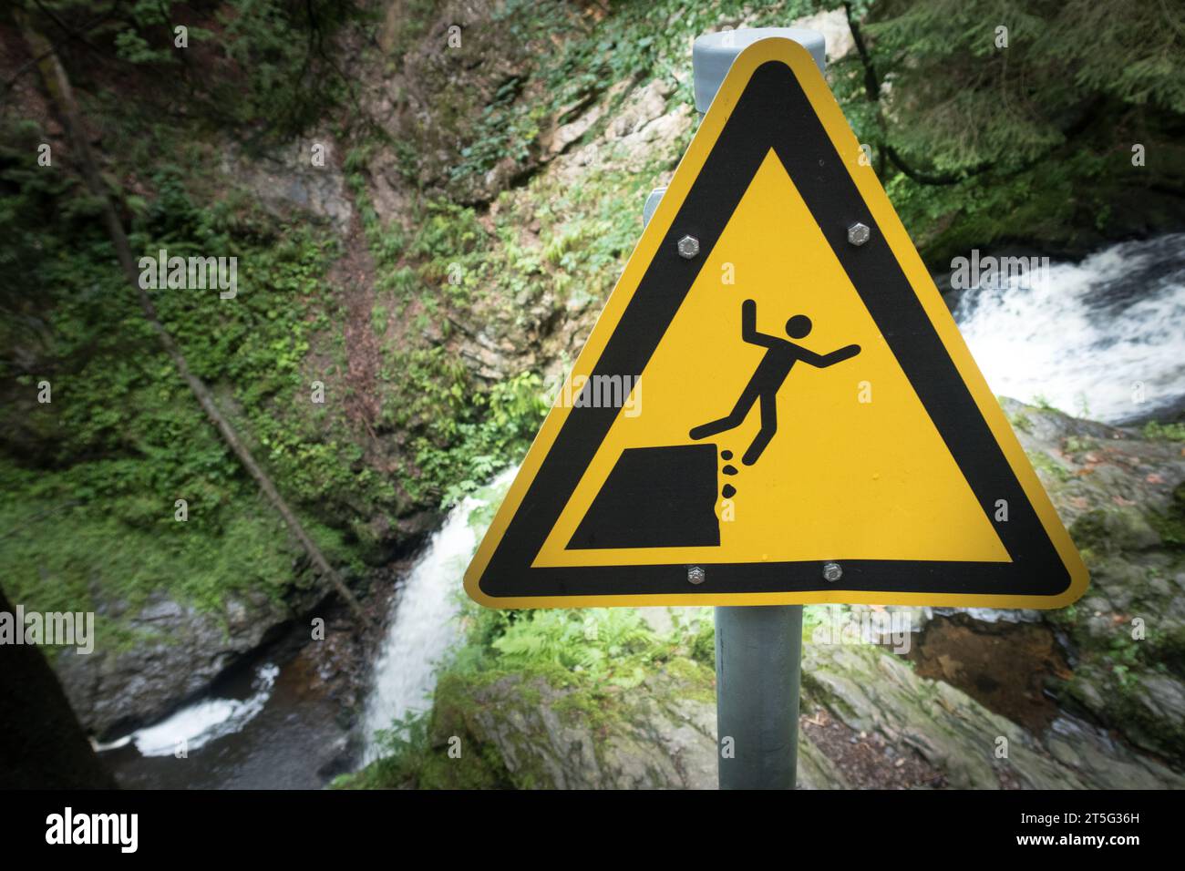 "Danger of falling" sign in the Ravenna Gorge Stock Photo - Alamy