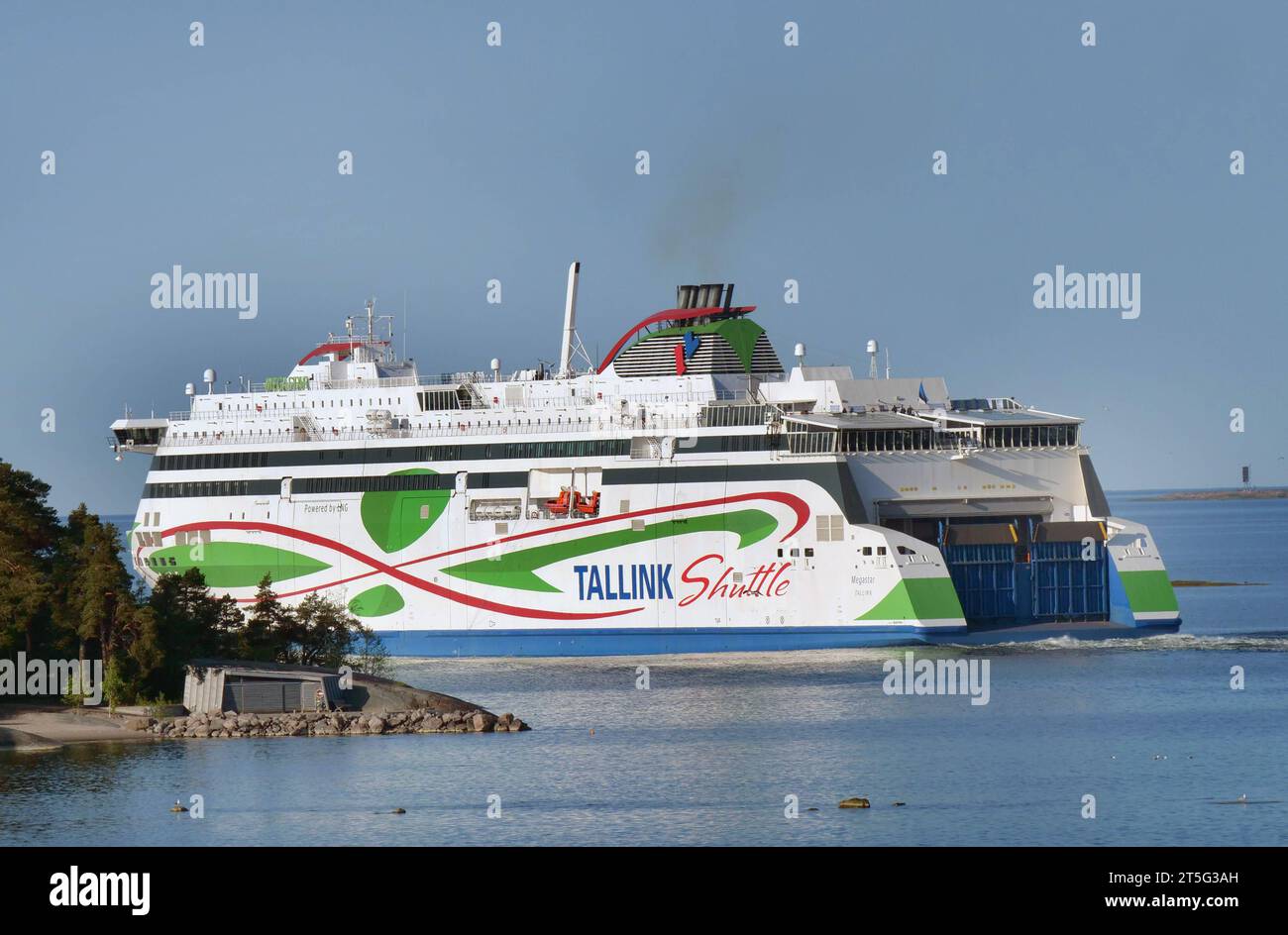 Tallink Shuttle-Megastar Faehre verlaesst den Hafen von Tallinn Tallink ...