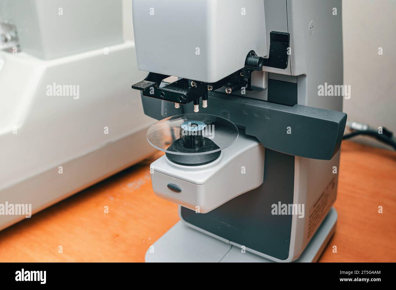 Modern apparatus for production of glasses. Processing of lenses ...