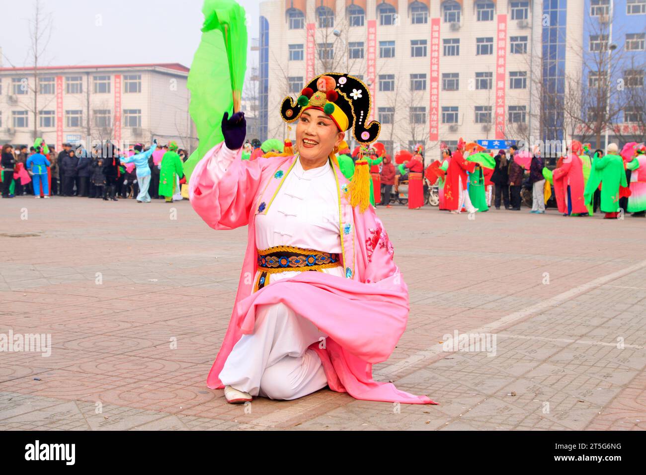 LUANNAN COUNTY - FEBRUARY 15: Performer wearing colorful clothes ...