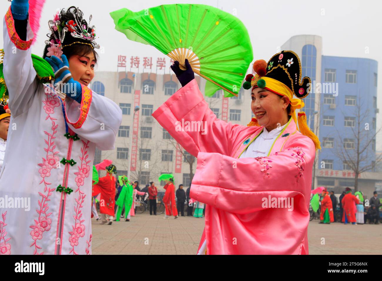 LUANNAN COUNTY - FEBRUARY 15: Performer wearing colorful clothes ...