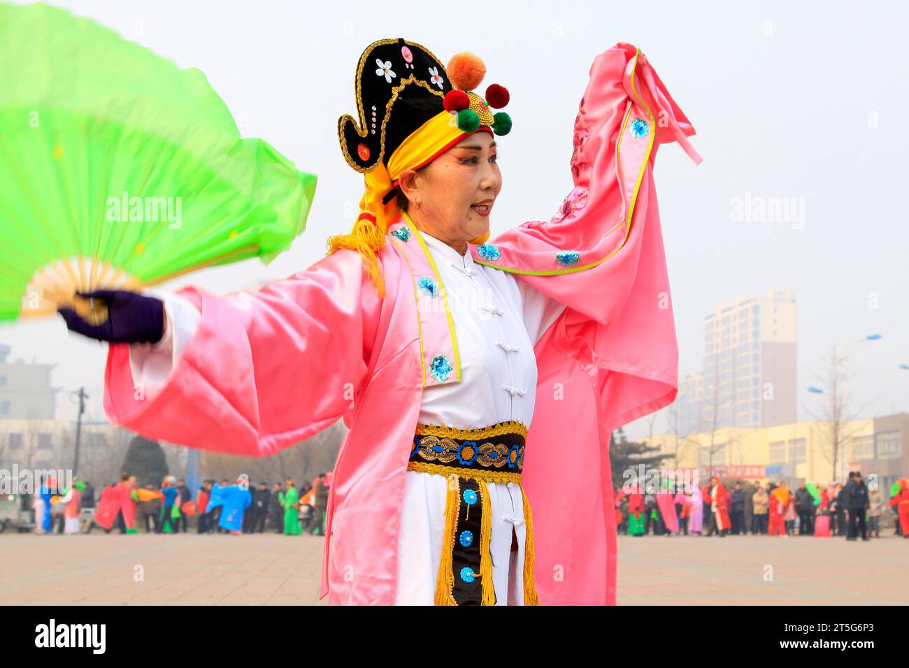 LUANNAN COUNTY - FEBRUARY 15: Performer wearing colorful clothes ...