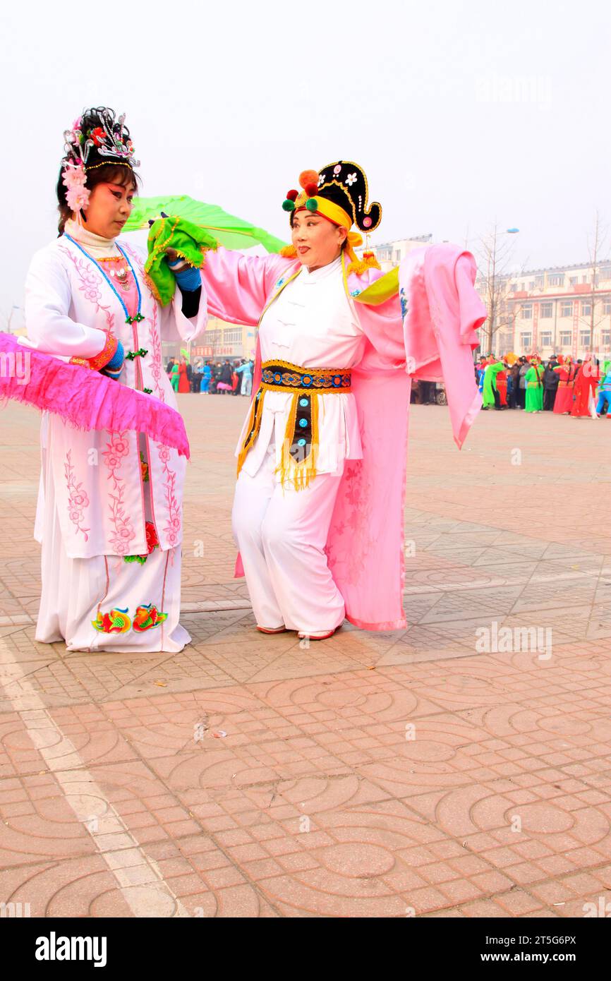 LUANNAN COUNTY - FEBRUARY 15: Performer wearing colorful clothes ...