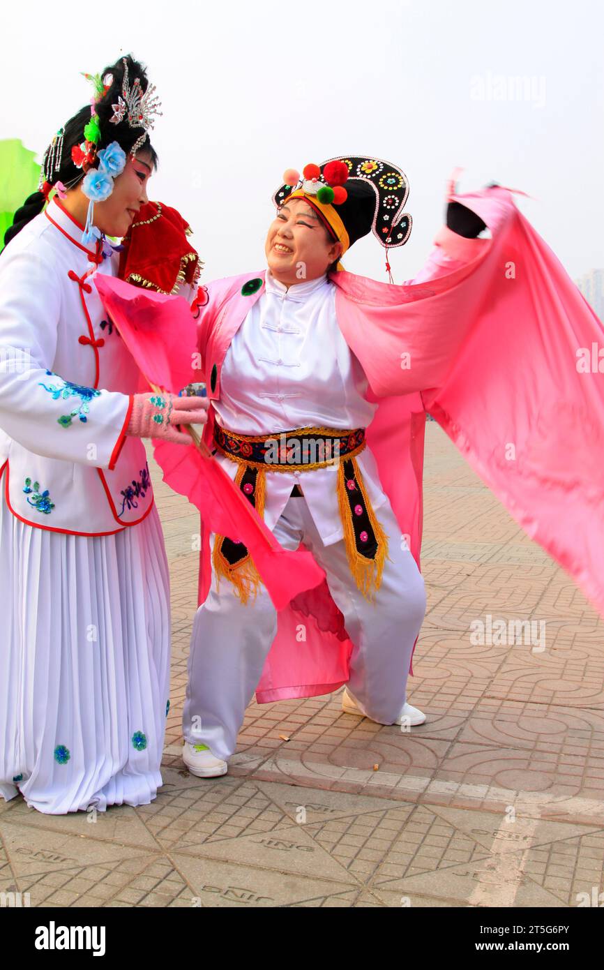 LUANNAN COUNTY - FEBRUARY 15: Performer wearing colorful clothes ...