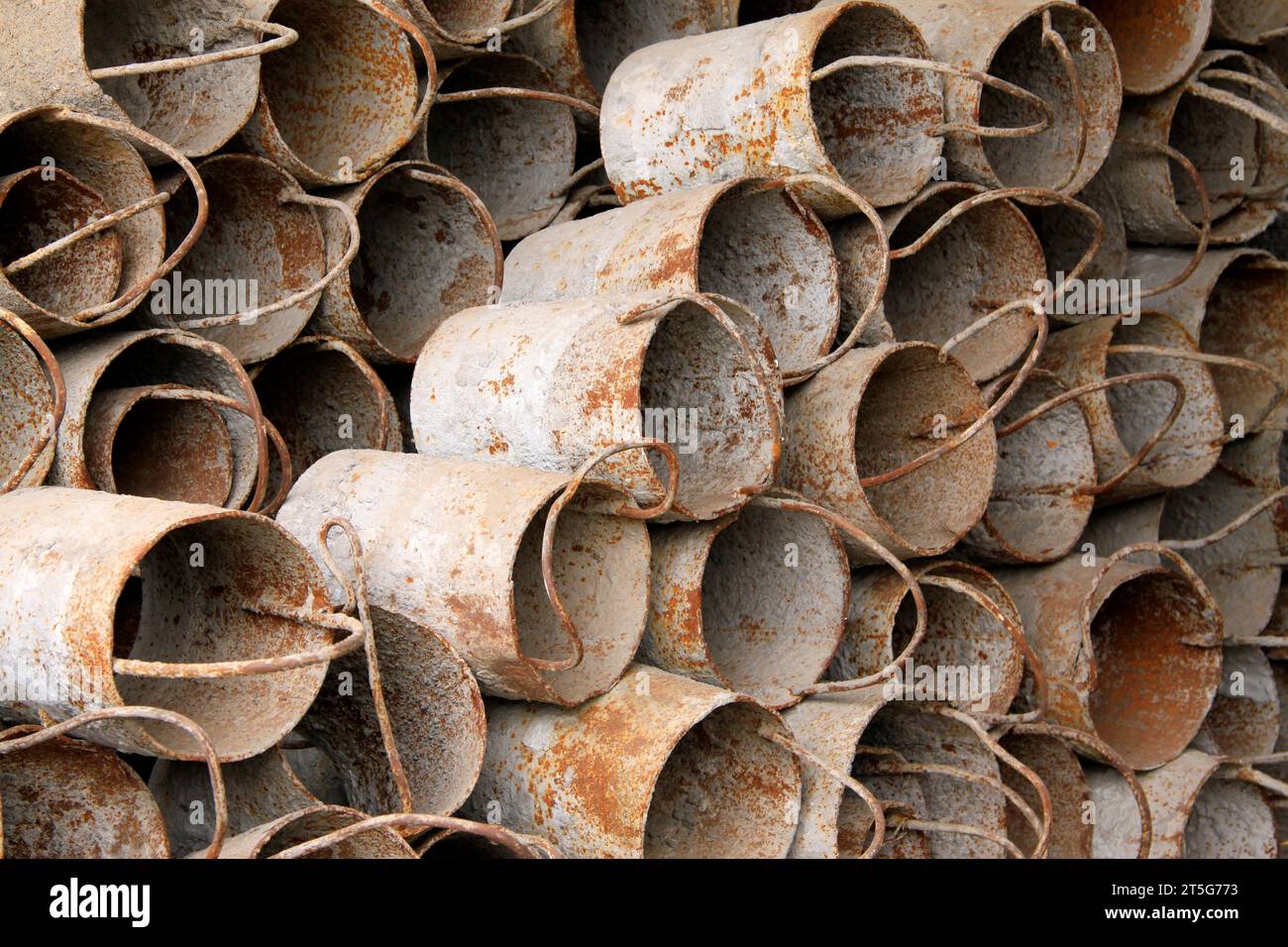 Rusty metal barrels hi-res stock photography and images - Alamy