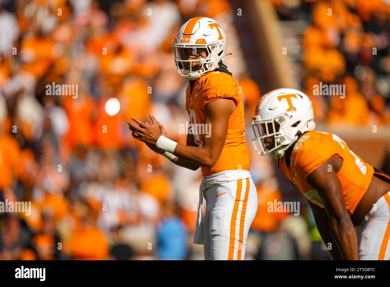 November 4, 2023: Nico Iamaleava #8 of the Tennessee Volunteers calls ...