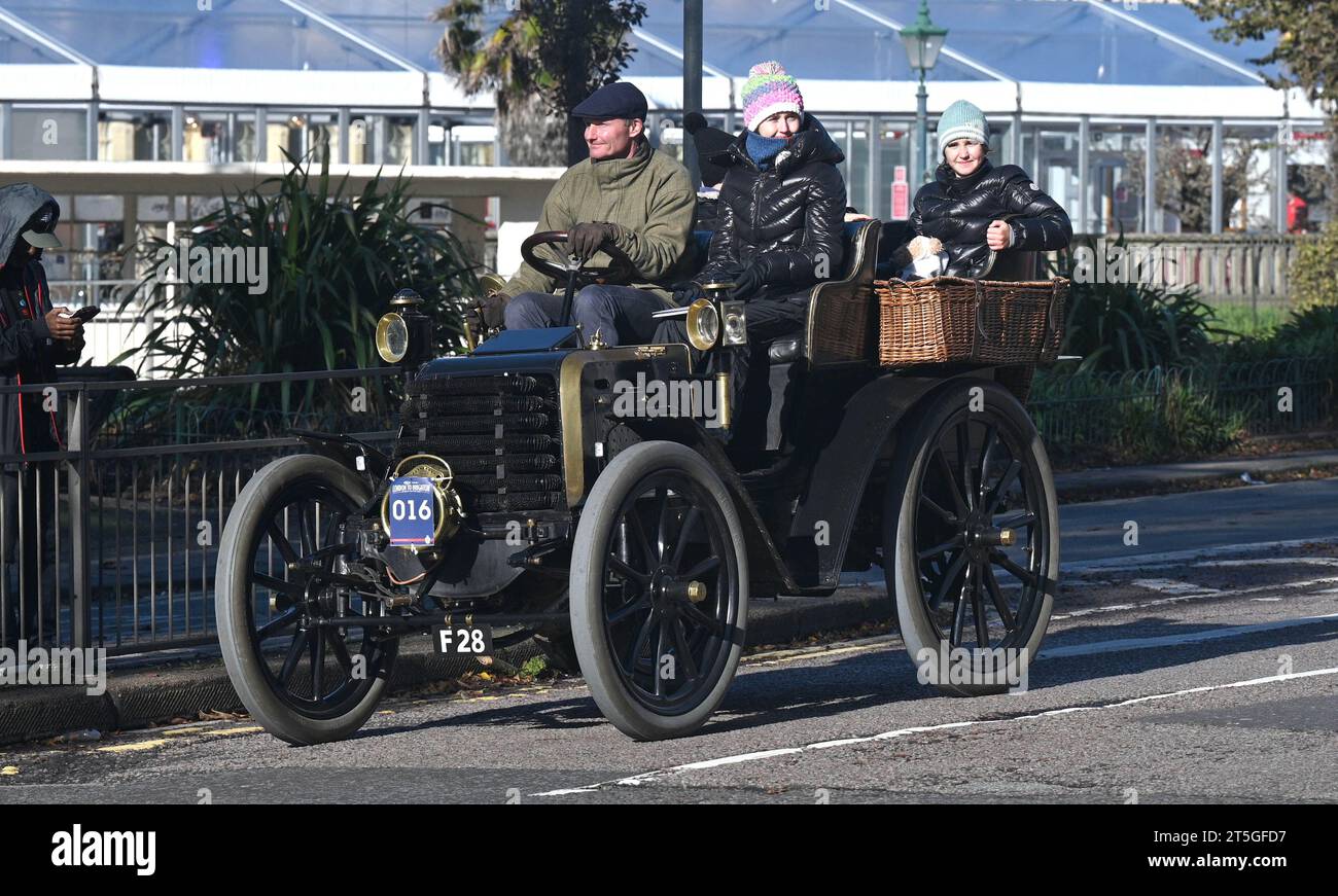 1898 panhard et levassor hi-res stock photography and images - Alamy