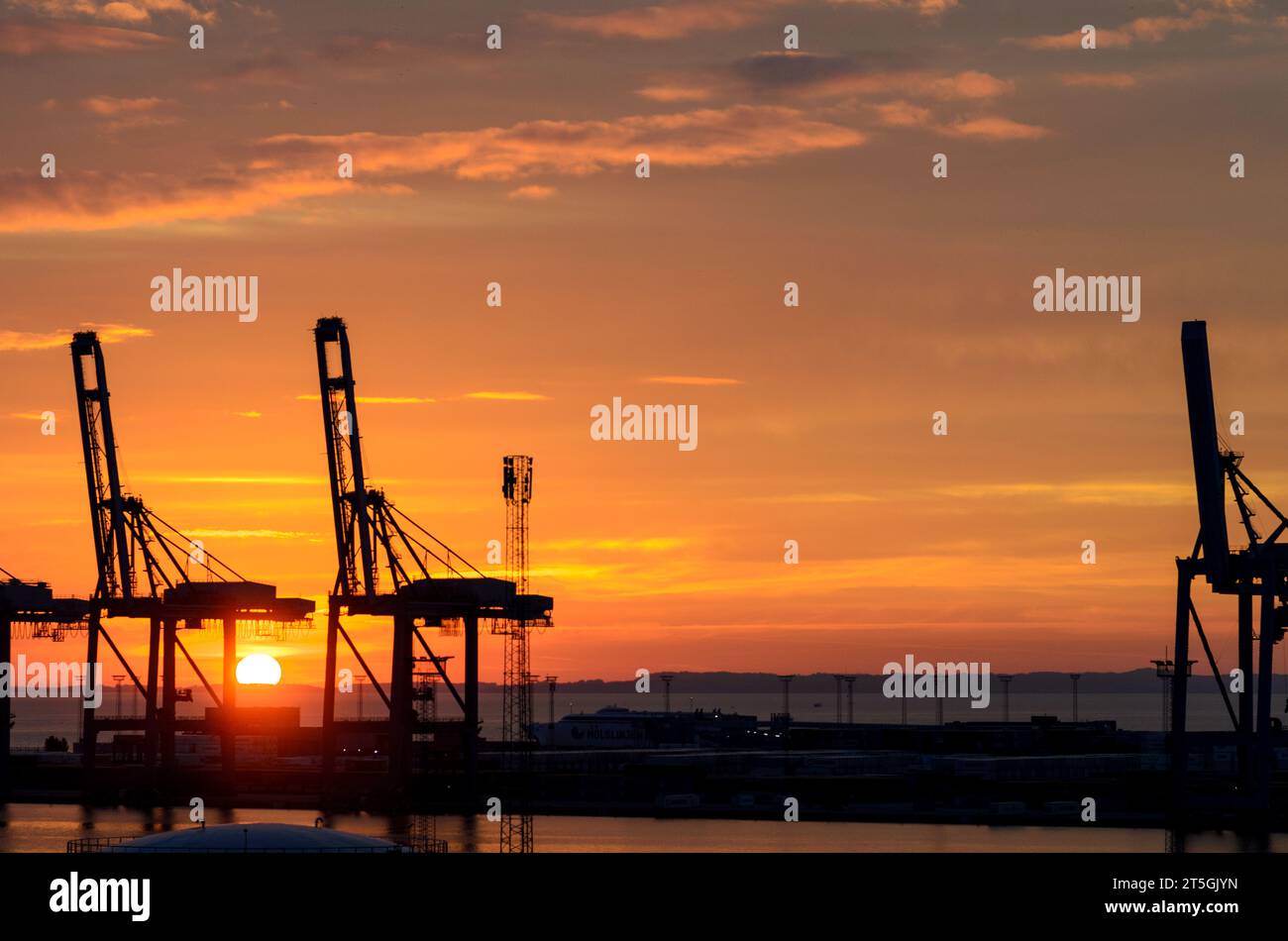 Arhus denmark dock hi-res stock photography and images - Alamy
