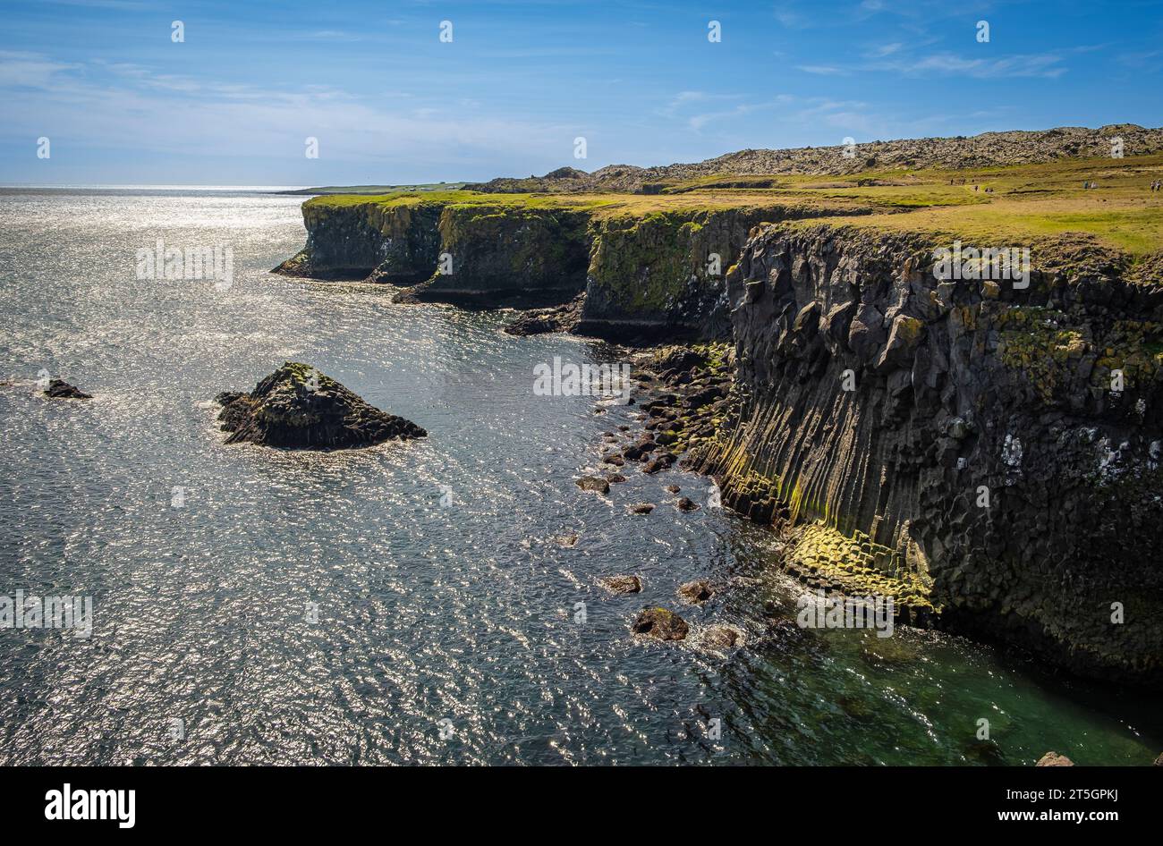 The cliffs between the Hellnar and Arnarstapi villages, Snaefellsnes ...