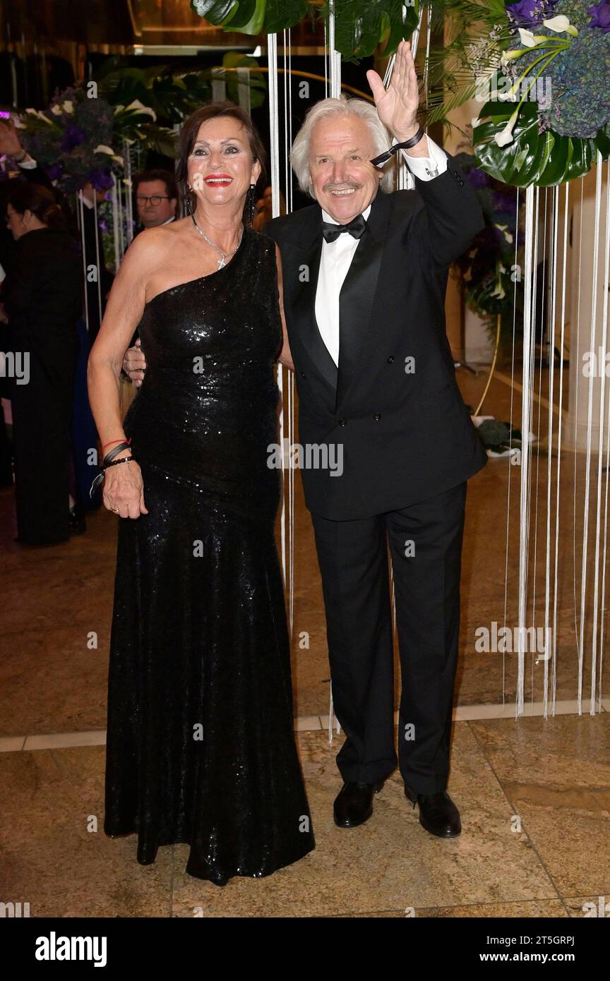 Dragoslav Stepanovic mit Ehefrau Jelena Stepanovic beim 41. Deutschen ...