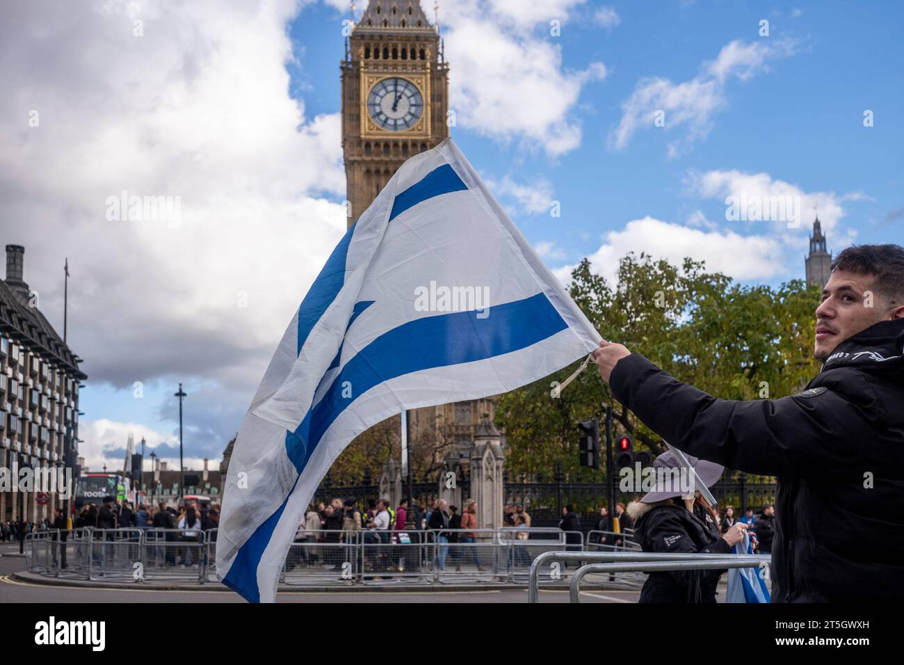 Parliament Square, Westminster, London, UK. 5th November 2023. Israeli ...