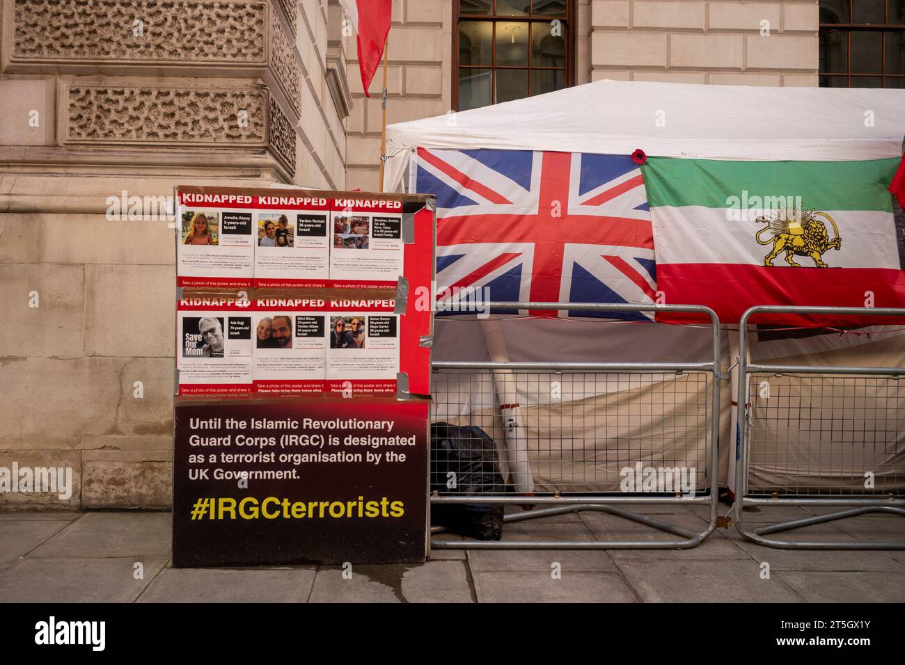 Iranian voices hi-res stock photography and images - Alamy