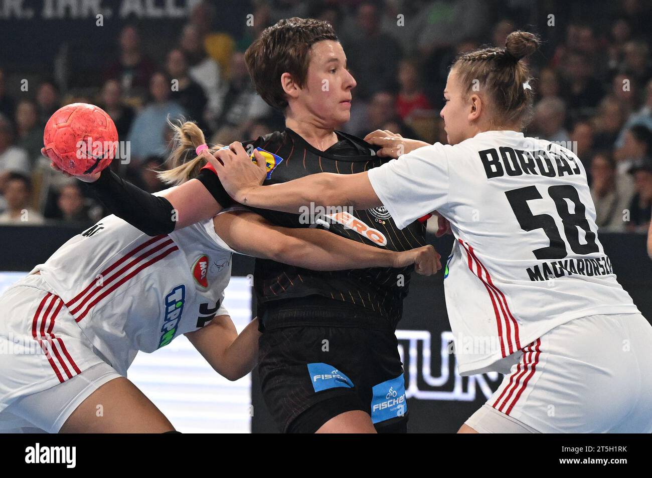 Munich, Germany. 05th Nov, 2023. Handball: International match, Germany ...