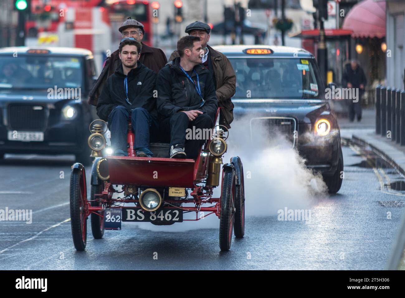 First steam automobile hi-res stock photography and images - Alamy