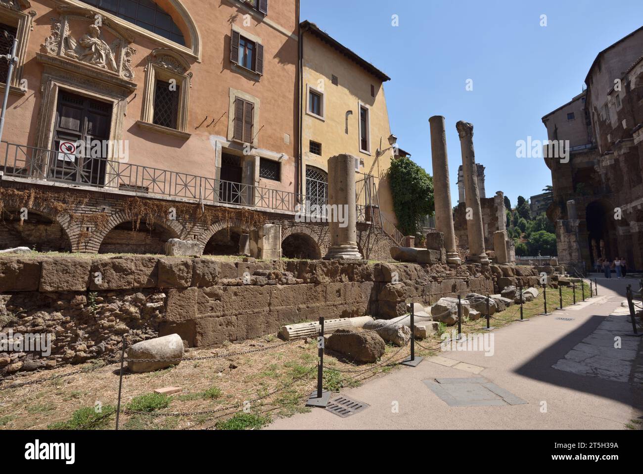 Italy, Rome, Jewish Ghetto, Portico d'Ottavia, Porticus Octaviae Stock ...