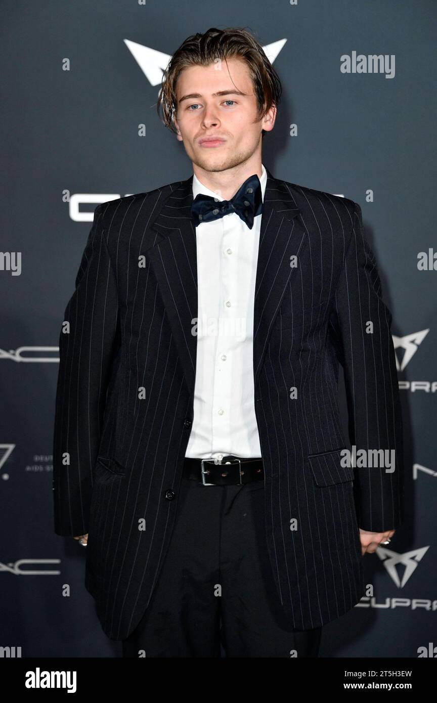 Paul Sundheim bei der 27. Festlichen Operngala 2023 für die Deutsche ...