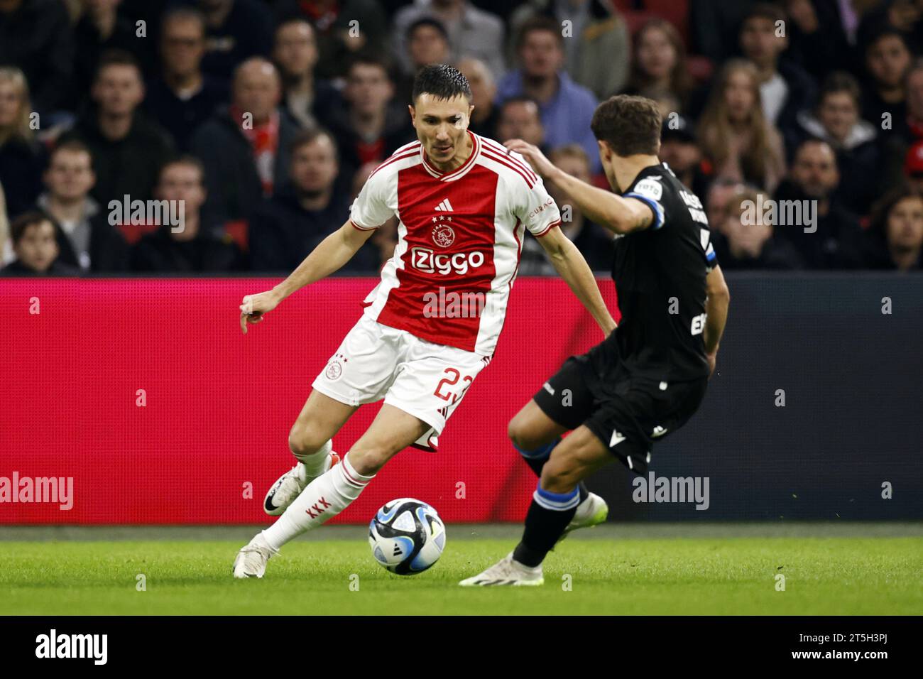 AMSTERDAM - (l-r) Steven Berghuis of Ajax, Mats Kohlert of SC Heerenveen during the Dutch ...