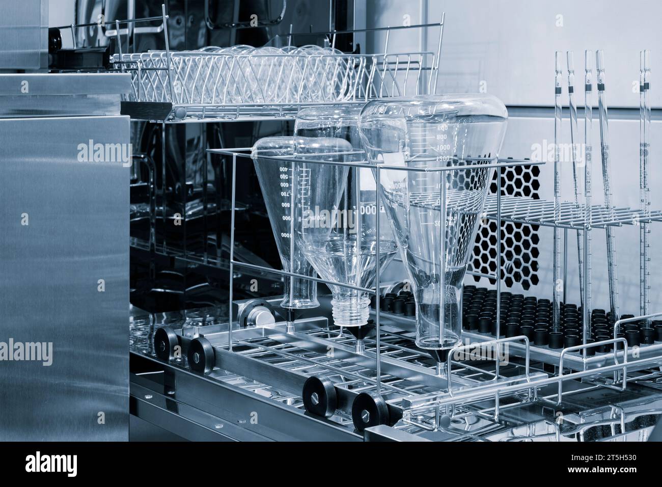 The glass bulb. Chemical flask. Chemical vessels. Glassware Stock Photo ...