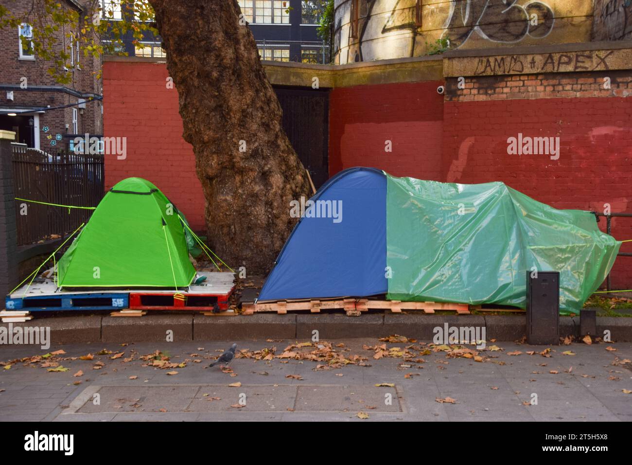 London, UK. 5th November 2023. Homeless people's tents on Tottenham ...