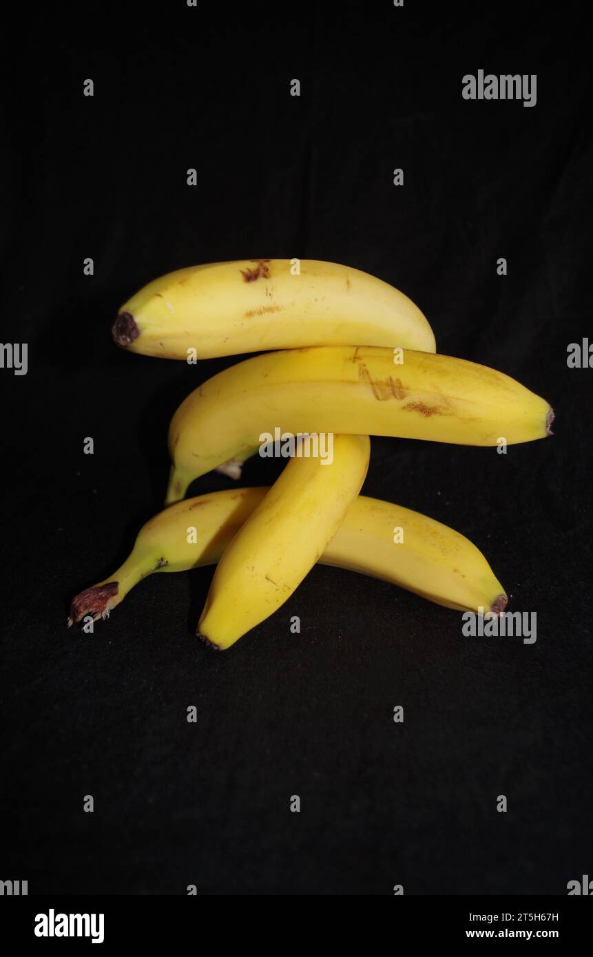 Stacked fruit hi-res stock photography and images - Alamy