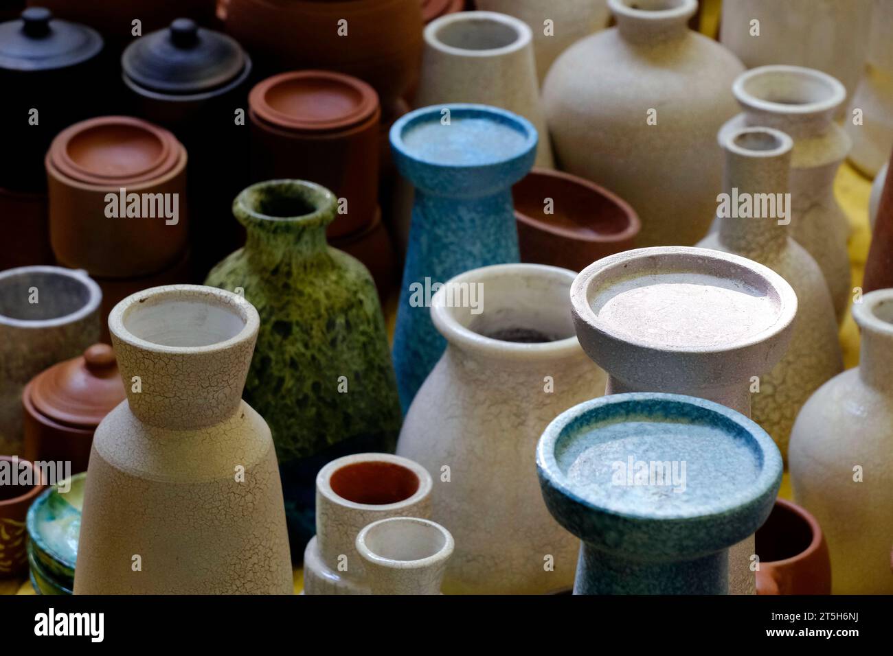 Handmade crockery and serve wares on the sale in the Pune, India ...