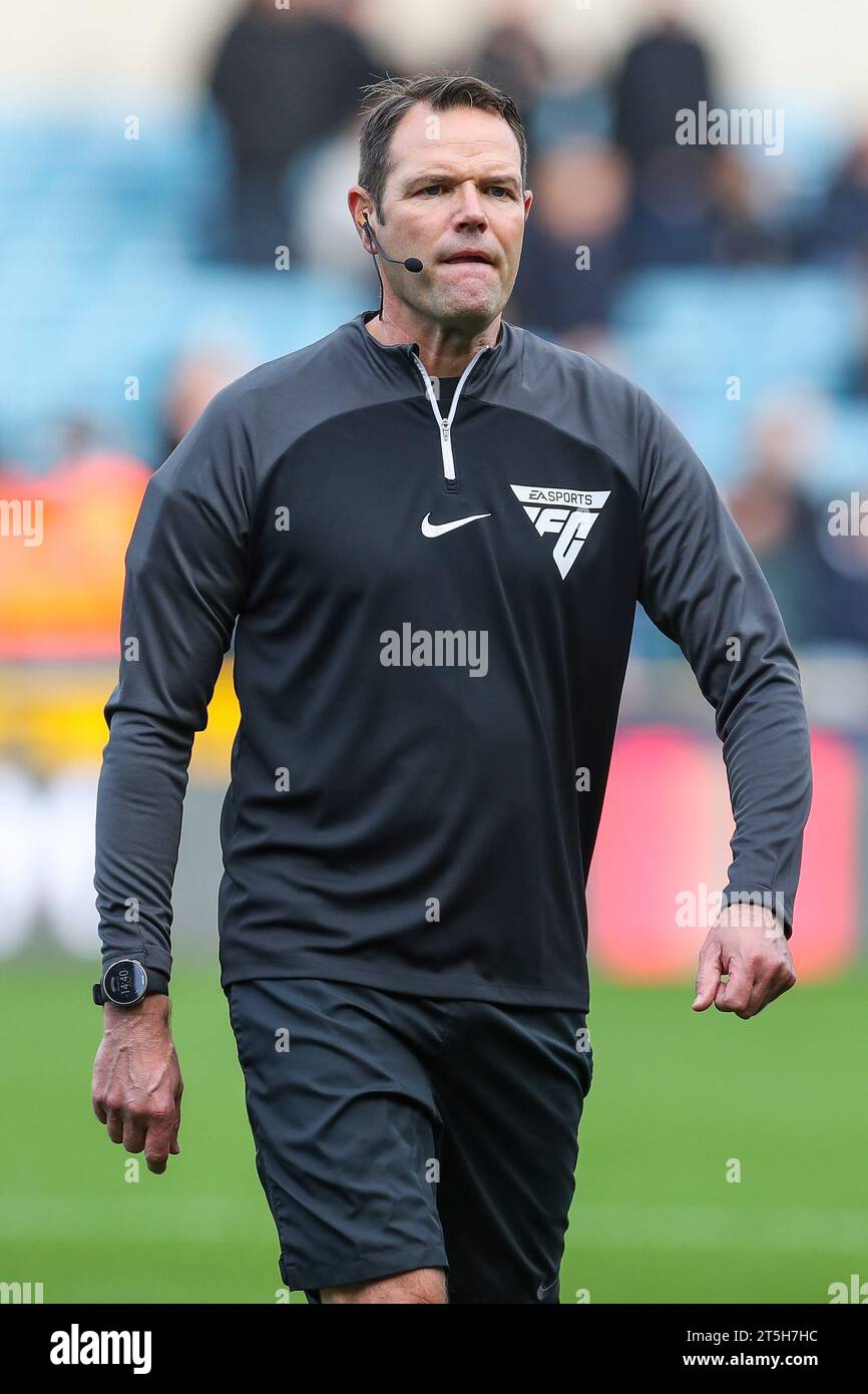 London, UK. 04th Nov, 2023. Referee James Linington during the Millwall ...