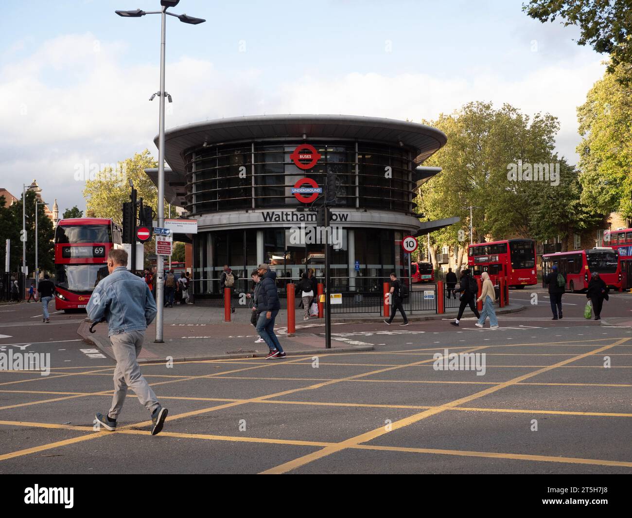 Walthamstow central bus station hi-res stock photography and images - Alamy