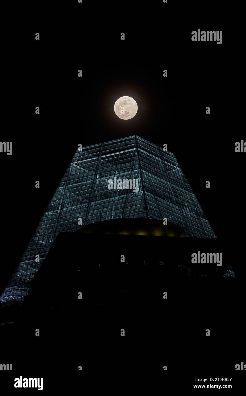 The Mid-Autumn Festival Full Moon Over A Marina Bay High Rise ...