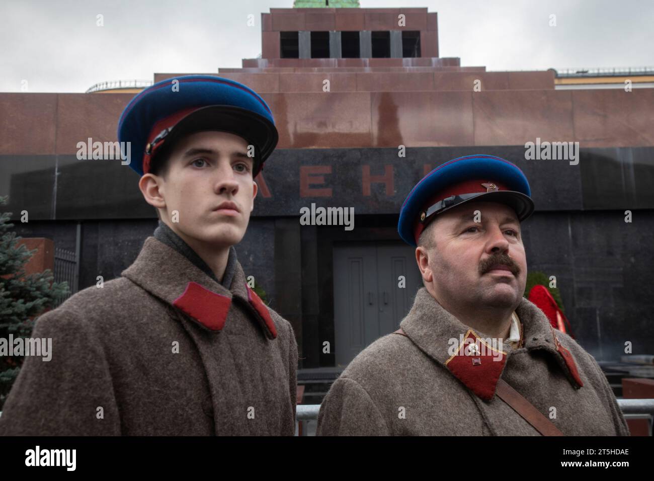 Nkvd uniform hi-res stock photography and images - Alamy