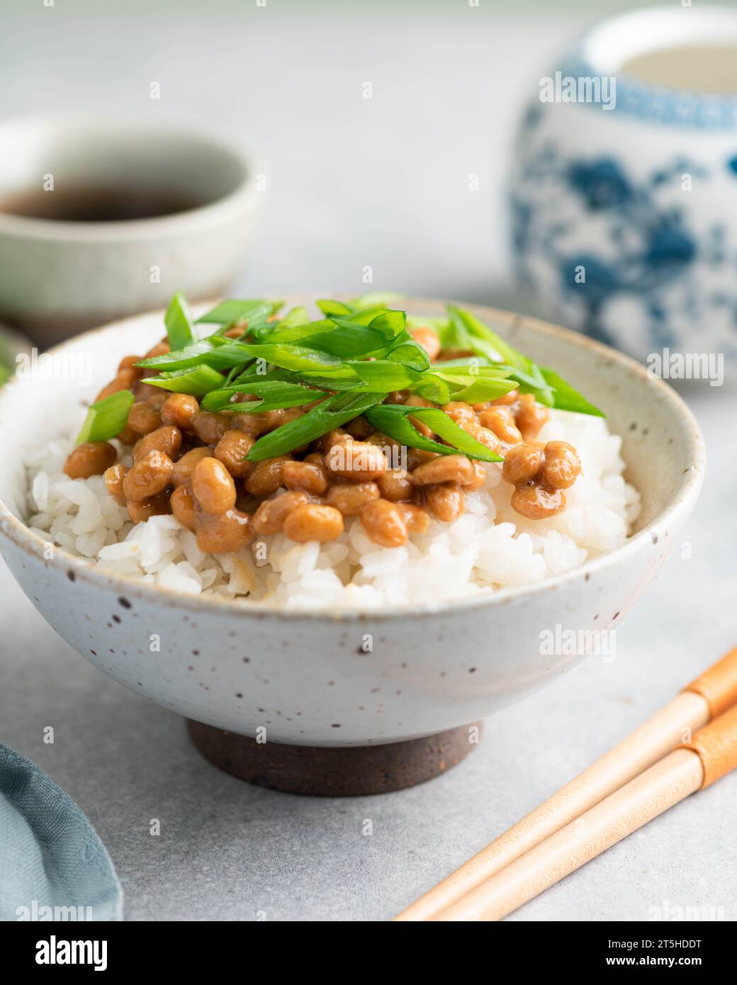 Natto, Japanese fermented soybeans Stock Photo - Alamy