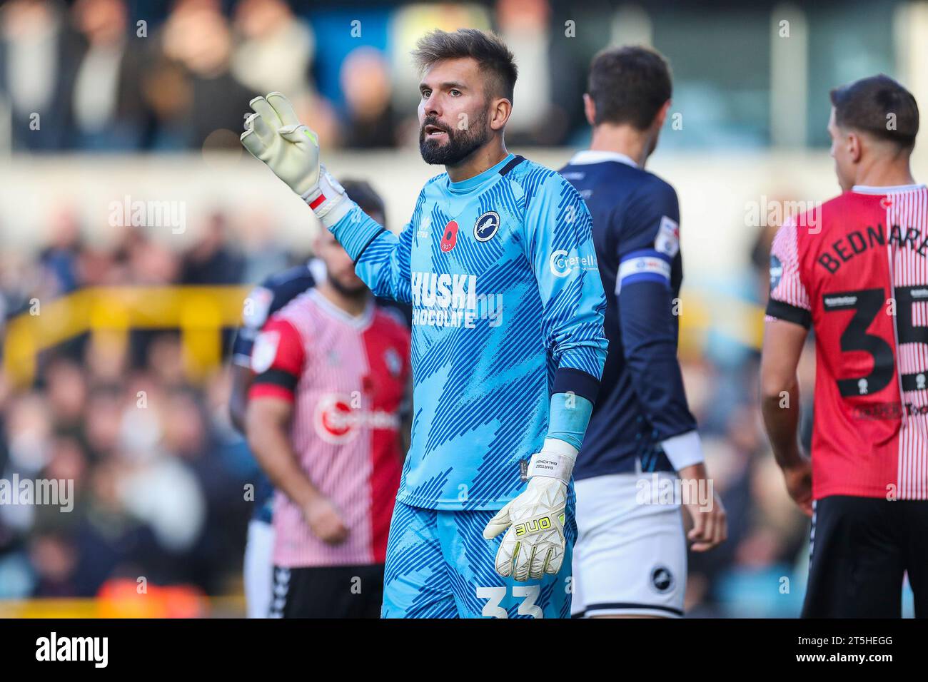 London, UK. 04th Nov, 2023. Millwall goalkeeper Bartosz Białkowski (33 ...