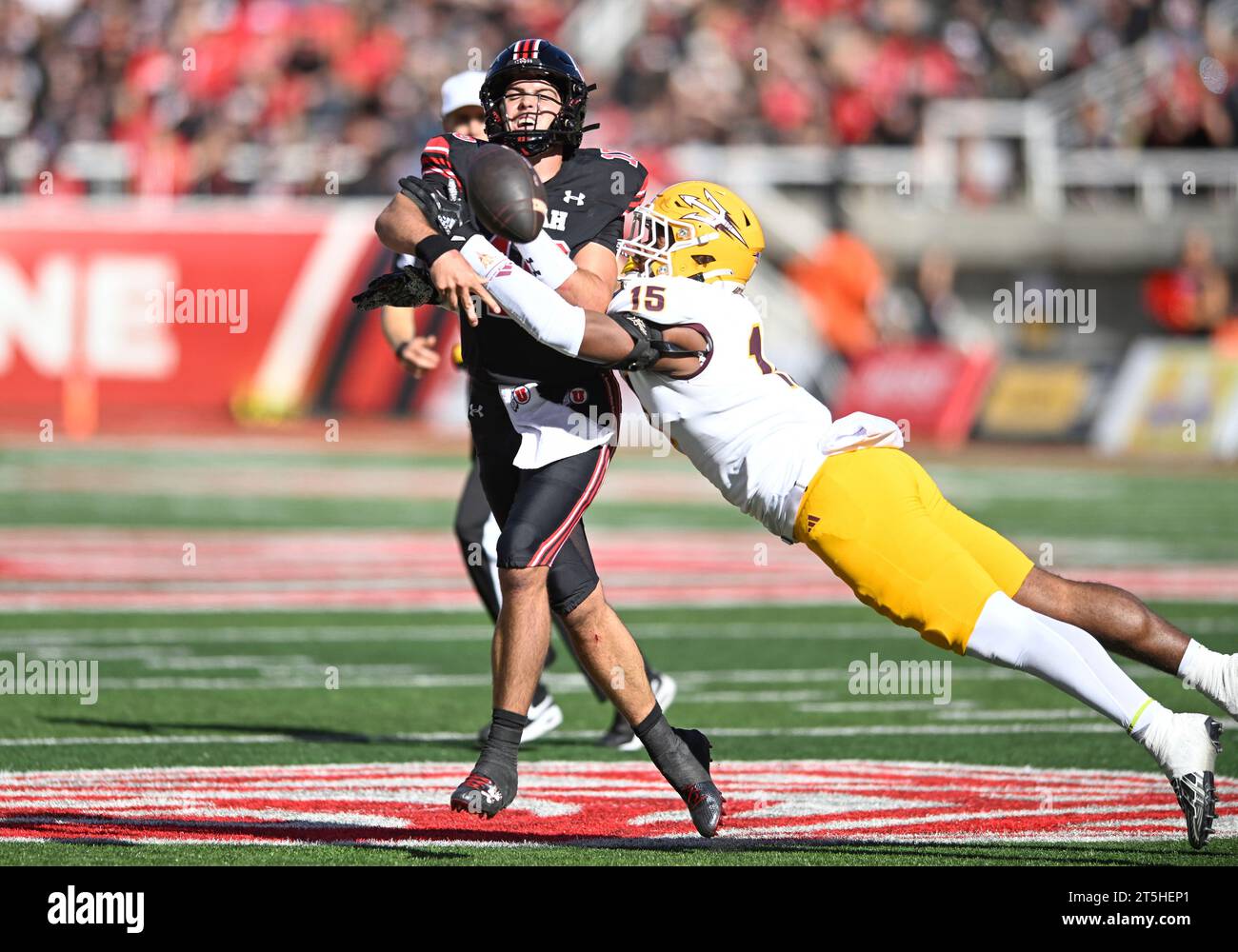 SALT LAKE CITY, UT - NOVEMBER 04: Utah Utes quarterback Bryson Barnes ...