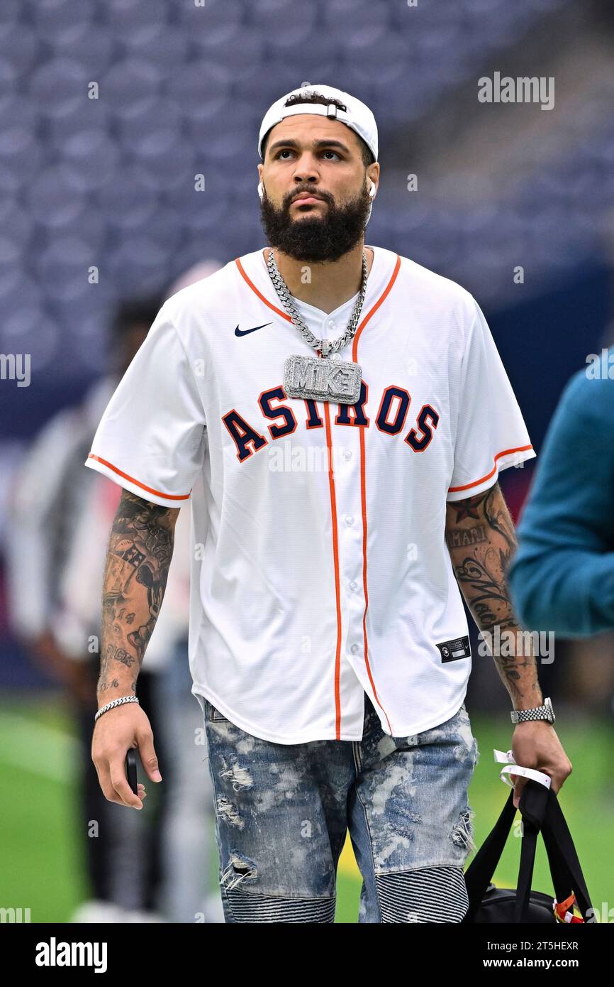 Tampa Bay Buccaneers wide receiver Mike Evans arrives prior to an NFL ...