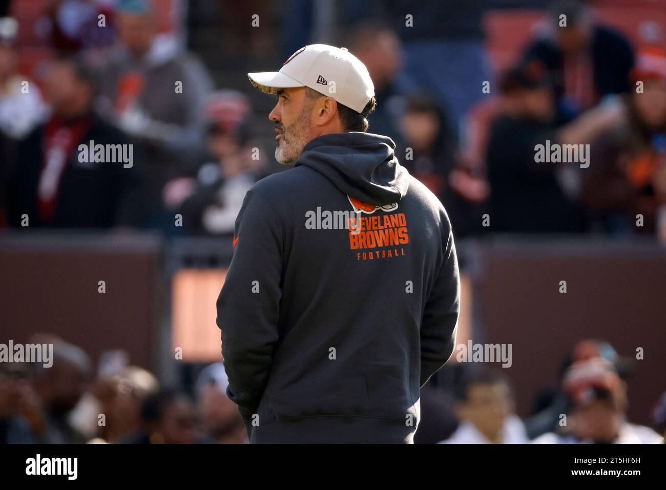 Cleveland Browns head coach Kevin Stefanski walks on the field prior to ...