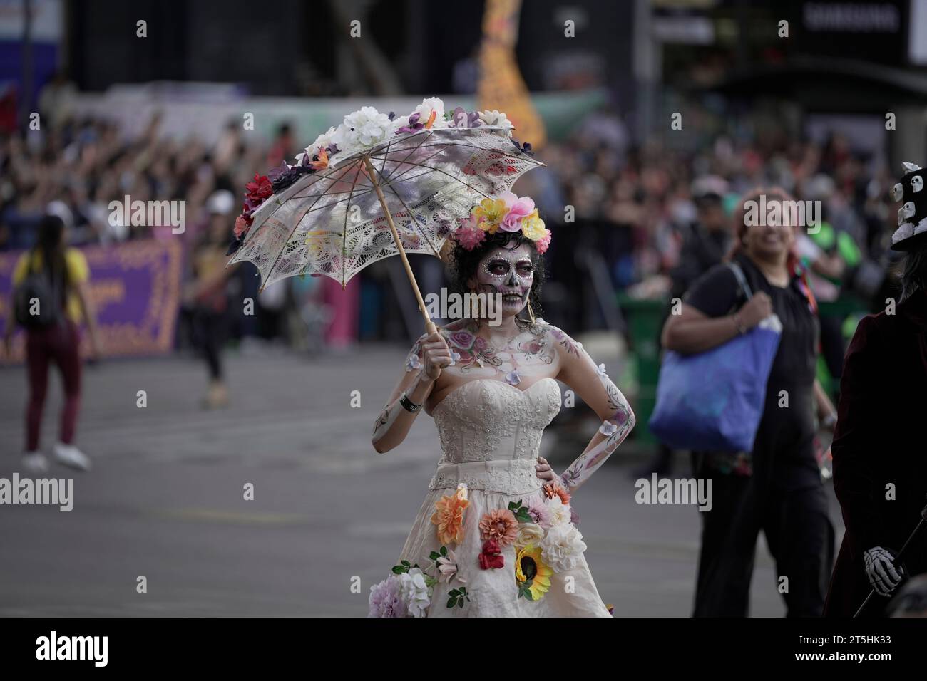 Mexico, Mexico. 04th Nov, 2023. A girl dressed as Catrina performs ...