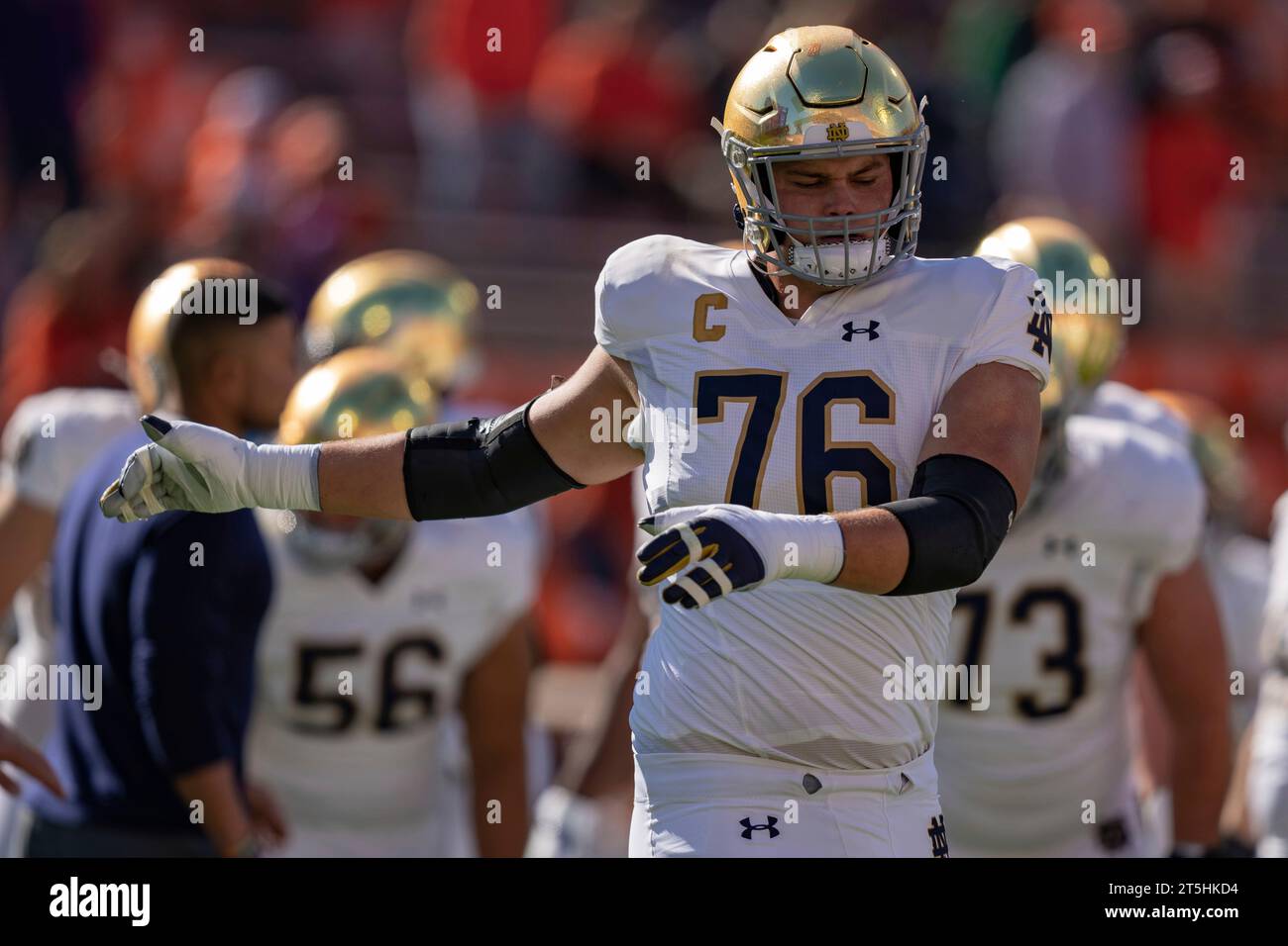 Notre Dame offensive lineman Joe Alt (76) warms up before an NCAA ...