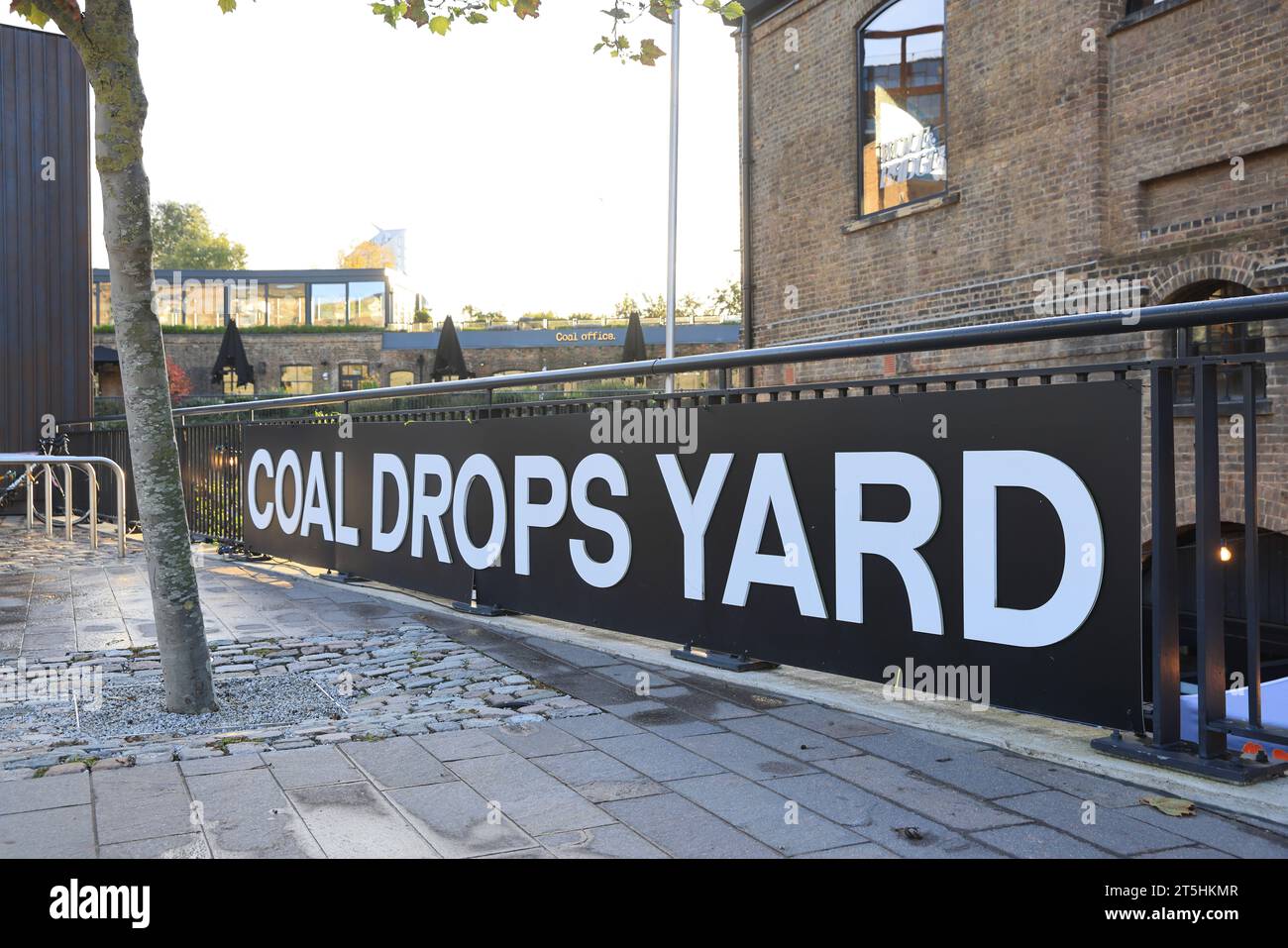 British coal sign hi-res stock photography and images - Alamy