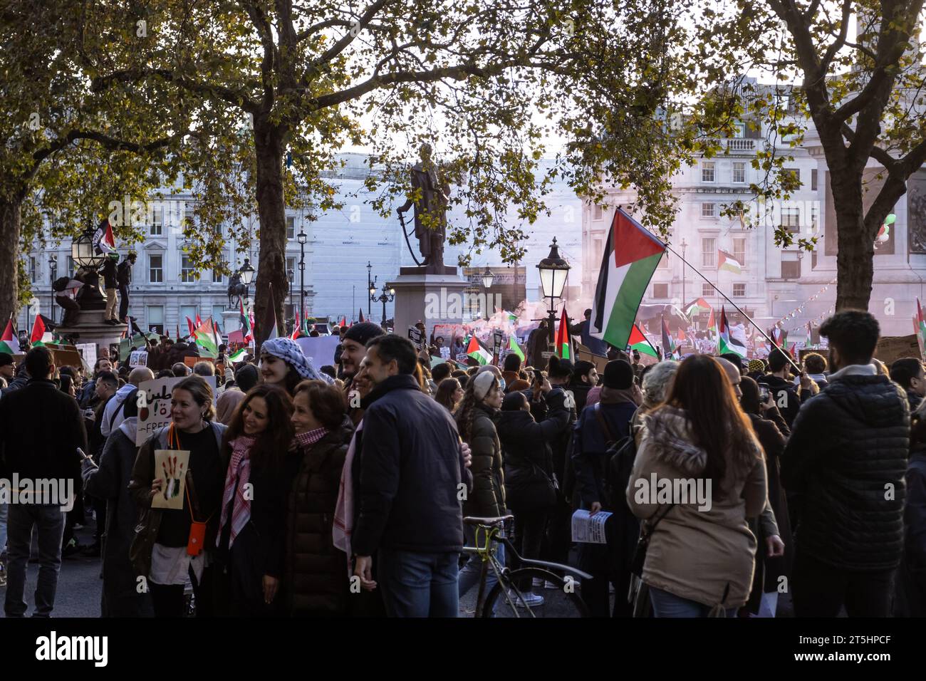 London Palestinian Demonstration Trafalgar Square Stock Photo - Alamy