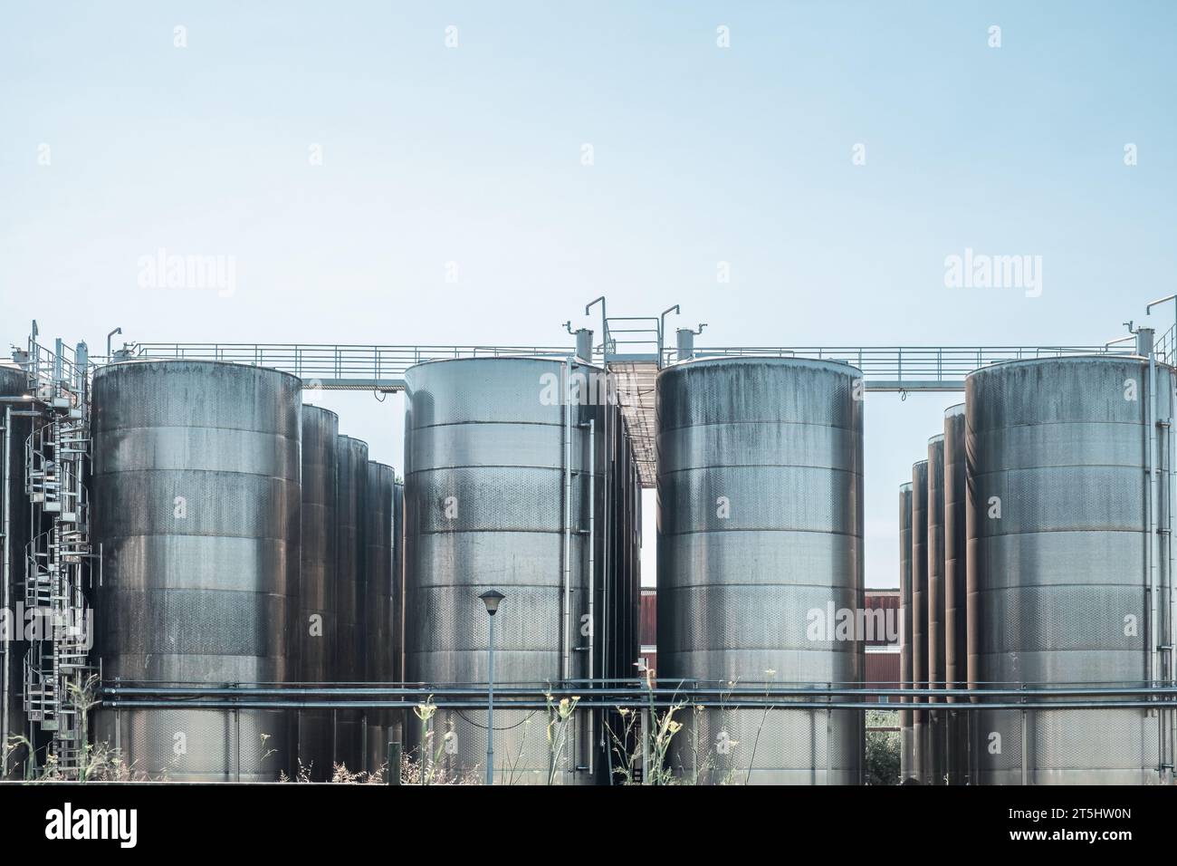 Stainless steel storage tanks or vats for wine fermentation and ...