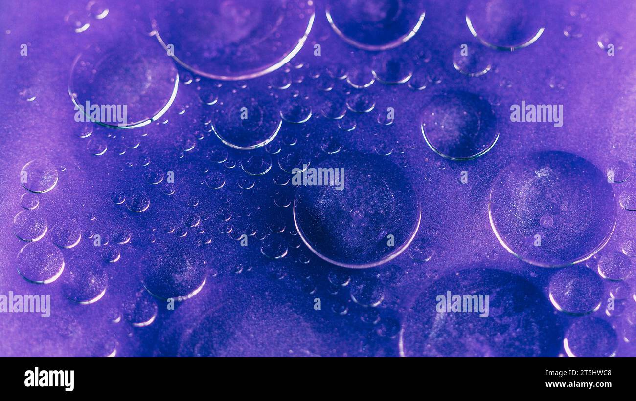 Oil bubbles in boiling hi-res stock photography and images - Alamy