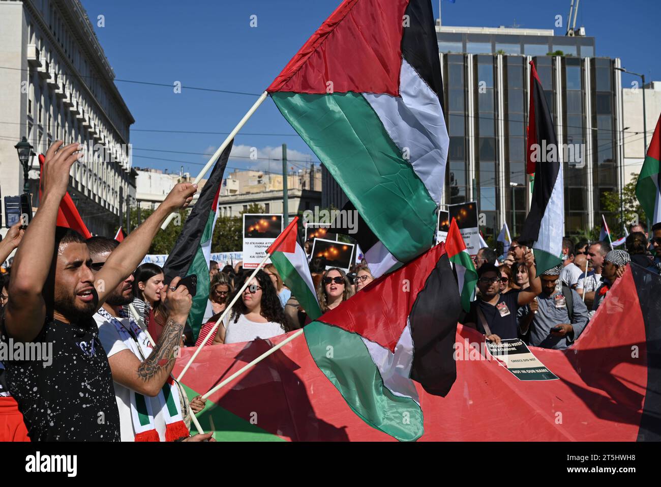 Pro-Palestinian demonstration Participants wave Palestinian flags and ...