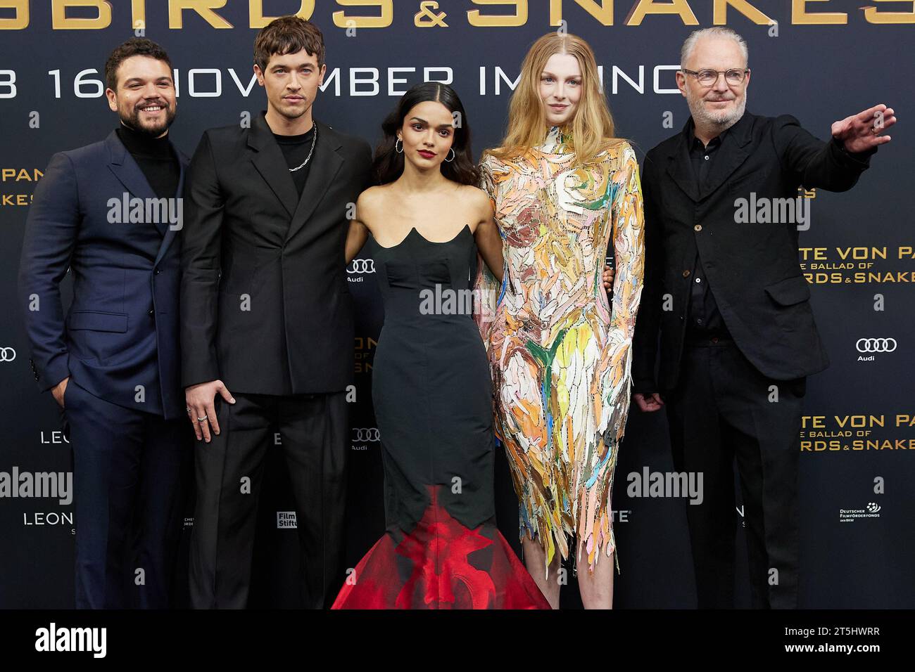 Berlin, Germany. 05th Nov, 2023. Actors Josh Andres Rivera (l-r), Tom ...
