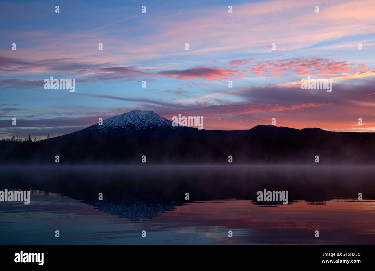 Mt Bachelor sunrise at Little Lava Lake, Cascade Lakes National Scenic ...