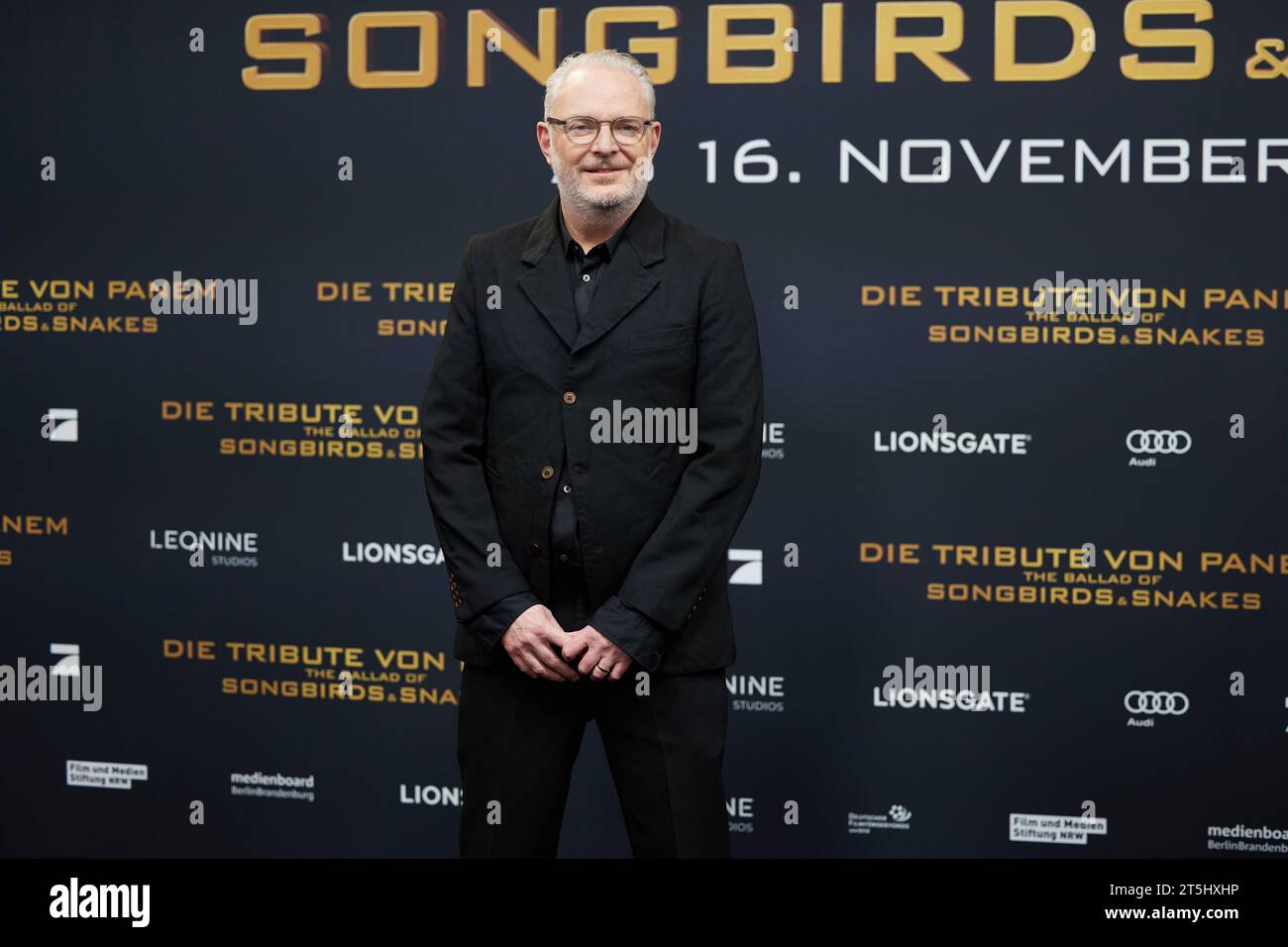 Berlin, Germany. 05th Nov, 2023. Francis Lawrence, director, comes to ...