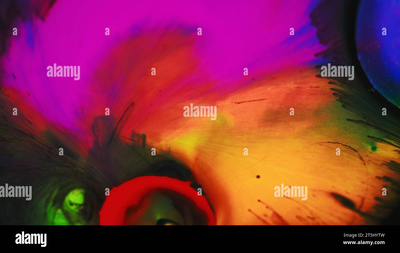 Paint water neon oil bubble hi-res stock photography and images - Alamy